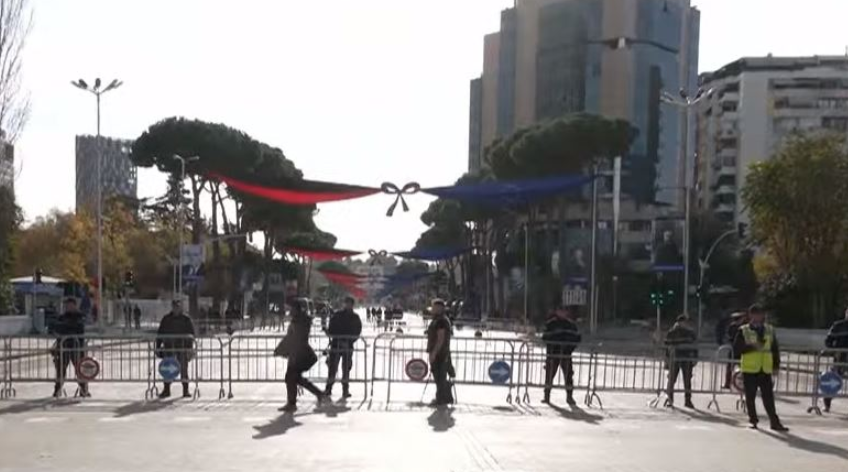 Samiti i Berlinit nesër në Tiranë: Masa të ashpra sigurie, mbi 1 mijë e ... Samiti i Berlinit nesër në Tiranë: Masa të ashpra sigurie, mbi 1 mijë e ...