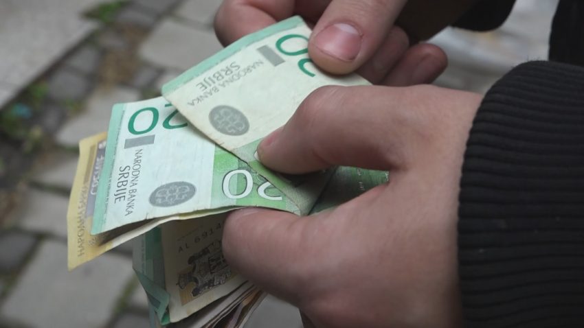 Çështja e dinarit, avokatë serbë ankohen në Gjykatën Kushtetuese - DTV ... Çështja e dinarit, avokatë serbë ankohen në Gjykatën Kushtetuese - DTV ...